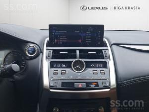 Melns Lexus NX 2021 Rīga, ar dzinēja tilpumu 2.50 L un nobraukumu 91 tūkst. km par 29900 €, foto 17 vietnē AUTOMOTO.COM.LV