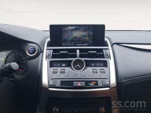 Melns Lexus NX 2021 Rīga, ar dzinēja tilpumu 2.50 L un nobraukumu 91 tūkst. km par 29900 €, foto 19 vietnē AUTOMOTO.COM.LV