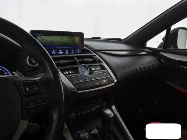 Black Lexus NX 2021 in Daugavpils, with an engine capacity of 2.50 L and mileage of 185 thousand km for 26500 €, photo 8 on AUTOMOTO.COM.LV