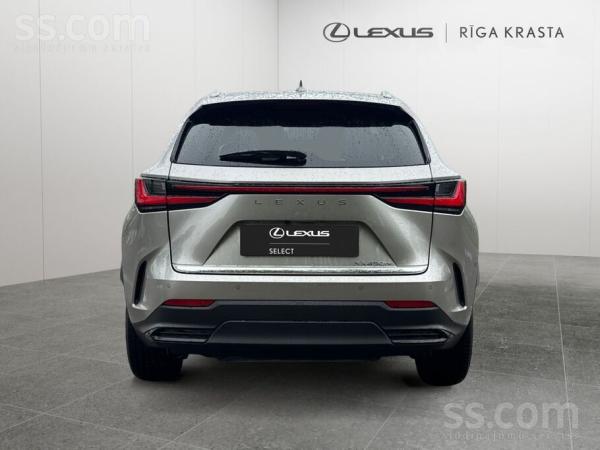 Black Lexus NX 2024 in Riga, with an engine capacity of 2.50 L and mileage of 11 thousand km for 66900 €, photo 4 on AUTOMOTO.COM.LV