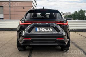 Черный Лексус НХ 2024 в Рига, объемом двигателя 2.50 л и пробегом 23 тыс. км за 55000 €, фото 10 на AUTOMOTO.COM.LV