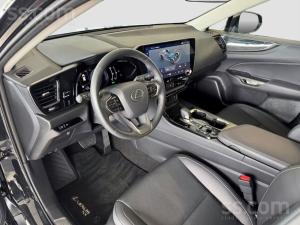 Melns Lexus NX 2025 Rīga, ar dzinēja tilpumu 2.50 L un nobraukumu 10 tūkst. km par 57690 €, foto 6 vietnē AUTOMOTO.COM.LV