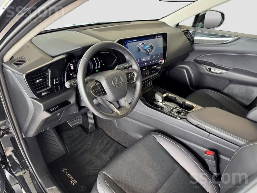 Melns Lexus NX 2025 Rīga, ar dzinēja tilpumu 2.50 L un nobraukumu 10 tūkst. km par 57690 €, foto 6 vietnē AUTOMOTO.COM.LV