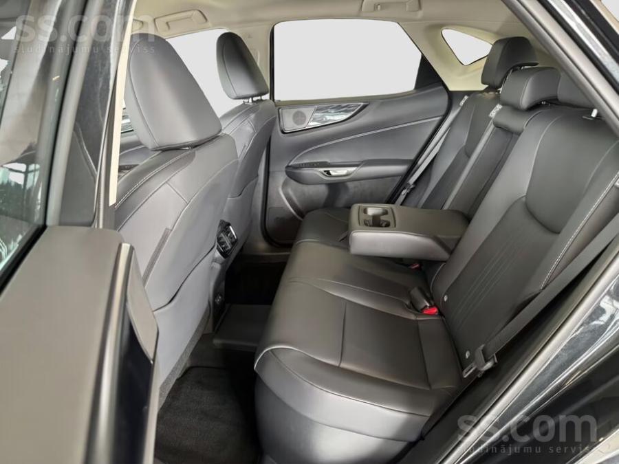 Melns Lexus NX 2025 Rīga, ar dzinēja tilpumu 2.50 L un nobraukumu 10 tūkst. km par 57690 €, foto 10 vietnē AUTOMOTO.COM.LV