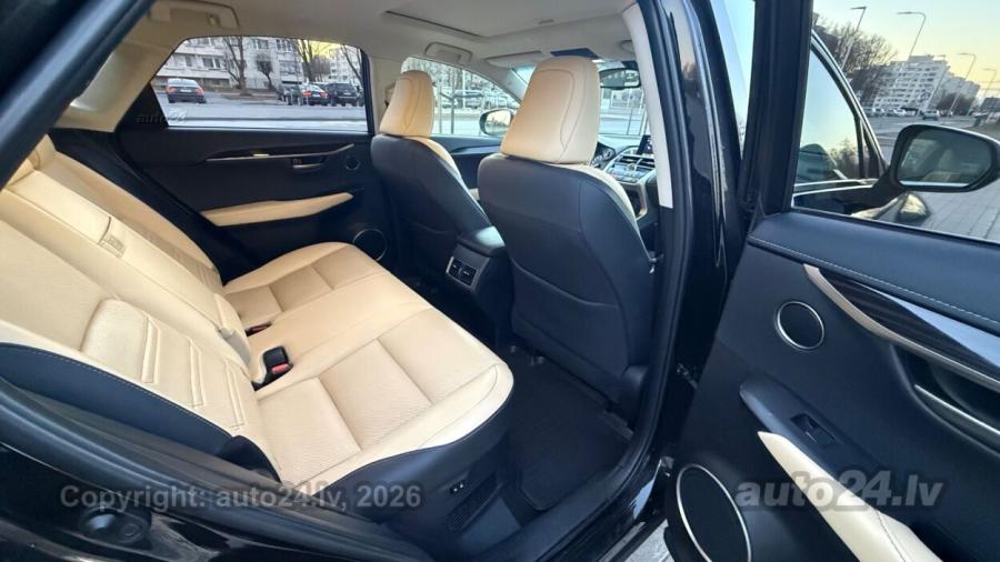 Melns Lexus NX 2014 Tallina, ar dzinēja tilpumu 2.50 L un nobraukumu 173 tūkst. km par 19400 €, foto 15 vietnē AUTOMOTO.COM.LV