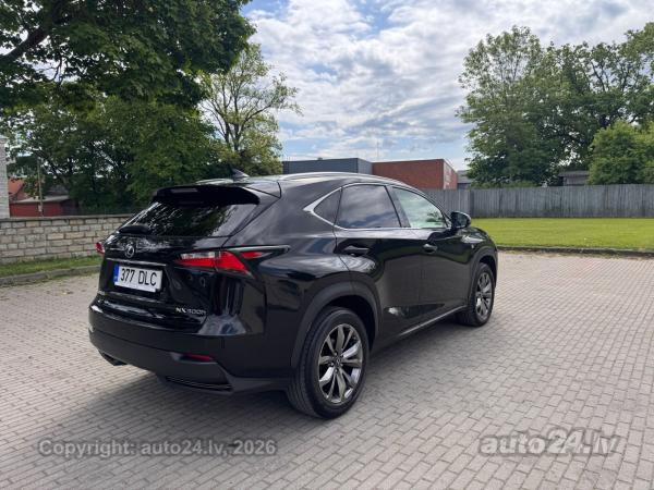Melns Lexus NX 2014 Rakvere, ar dzinēja tilpumu 2.50 L un nobraukumu 212 tūkst. km par 16900 €, foto 5 vietnē AUTOMOTO.COM.LV
