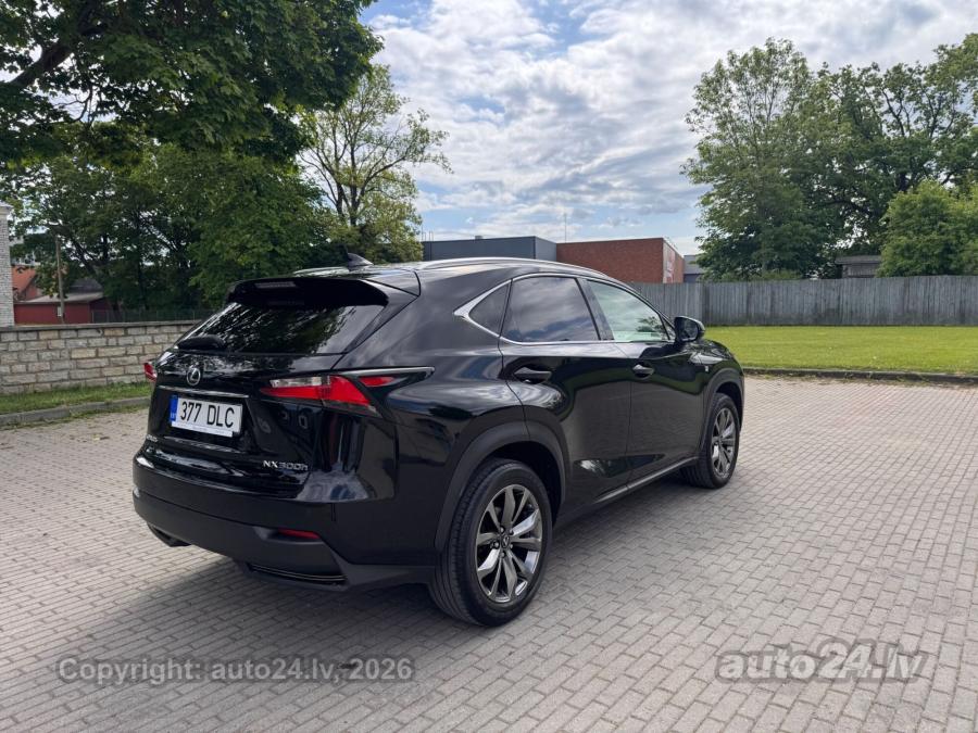Melns Lexus NX 2014 Rakvere, ar dzinēja tilpumu 2.50 L un nobraukumu 212 tūkst. km par 16900 €, foto 6 vietnē AUTOMOTO.COM.LV