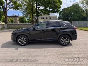 Melns Lexus NX 2014 Rakvere, ar dzinēja tilpumu 2.50 L un nobraukumu 212 tūkst. km par 16900 €, foto 7 vietnē AUTOMOTO.COM.LV