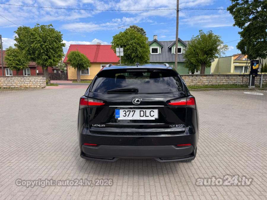 Melns Lexus NX 2014 Rakvere, ar dzinēja tilpumu 2.50 L un nobraukumu 212 tūkst. km par 16900 €, foto 8 vietnē AUTOMOTO.COM.LV