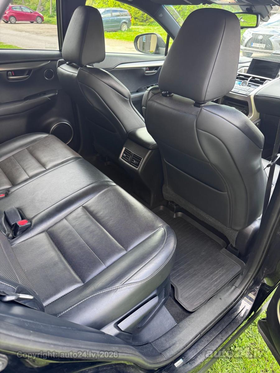 Melns Lexus NX 2014 Rakvere, ar dzinēja tilpumu 2.50 L un nobraukumu 212 tūkst. km par 16900 €, foto 10 vietnē AUTOMOTO.COM.LV