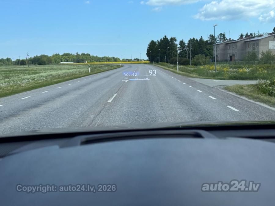 Melns Lexus NX 2014 Rakvere, ar dzinēja tilpumu 2.50 L un nobraukumu 212 tūkst. km par 16900 €, foto 16 vietnē AUTOMOTO.COM.LV