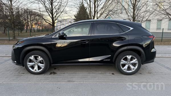 Melns Lexus NX 2014 Tallina, ar dzinēja tilpumu 2.50 L un nobraukumu 173 tūkst. km par 18900 €, foto 2 vietnē AUTOMOTO.COM.LV