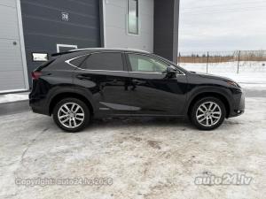 Black Lexus NX 2017 in Tallinn, with an engine capacity of 2.50 L and mileage of 192 thousand km for 19900 €, photo 3 on AUTOMOTO.COM.LV