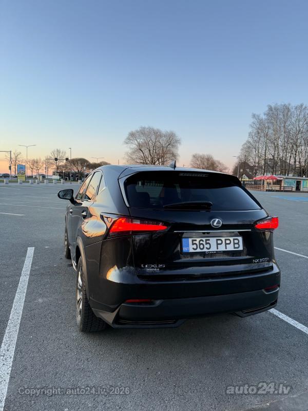 Black Lexus NX 2017 in Tallinn, with an engine capacity of 2.50 L and mileage of 145 thousand km for 22500 €, photo 4 on AUTOMOTO.COM.LV