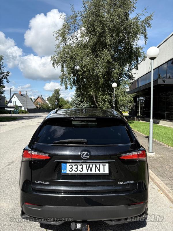 Black Lexus NX 2017 in Tartu, with an engine capacity of 2.50 L and mileage of 172 thousand km for 24990 €, photo 5 on AUTOMOTO.COM.LV