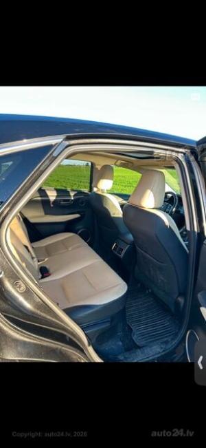 Black Lexus NX 2019 in Tallinn, with an engine capacity of 2.50 L and mileage of 105 thousand km for 25900 €, photo 11 on AUTOMOTO.COM.LV
