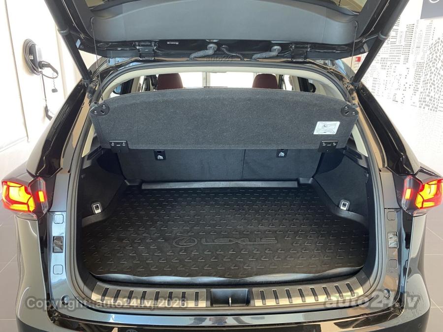 Black Lexus NX 2021 in Tallinn, with an engine capacity of 2.50 L and mileage of 116 thousand km for 30900 €, photo 12 on AUTOMOTO.COM.LV