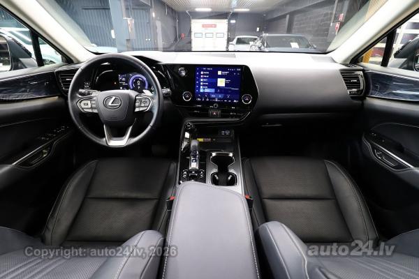 Black Lexus NX 2022 in Tallinn, with an engine capacity of 2.50 L and mileage of 46 thousand km for 49995 €, photo 6 on AUTOMOTO.COM.LV