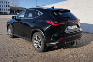 Black Lexus NX 2023 in Tallinn, with an engine capacity of 2.50 L and mileage of 102 thousand km for 49924 €, photo 3 on AUTOMOTO.COM.LV