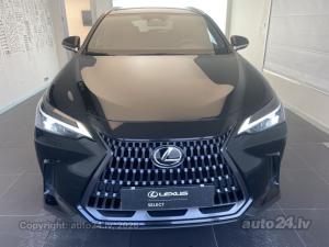 Black Lexus NX 2024 in Tallinn, with an engine capacity of 2.50 L and mileage of 37 thousand km for 41900 €, photo 4 on AUTOMOTO.COM.LV