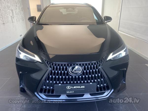 Black Lexus NX 2024 in Tallinn, with an engine capacity of 2.50 L and mileage of 37 thousand km for 41900 €, photo 4 on AUTOMOTO.COM.LV