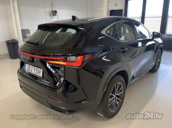 Black Lexus NX 2025 in Tallinn, with an engine capacity of 2.50 L and mileage of 11 thousand km for 42990 €, photo 4 on AUTOMOTO.COM.LV