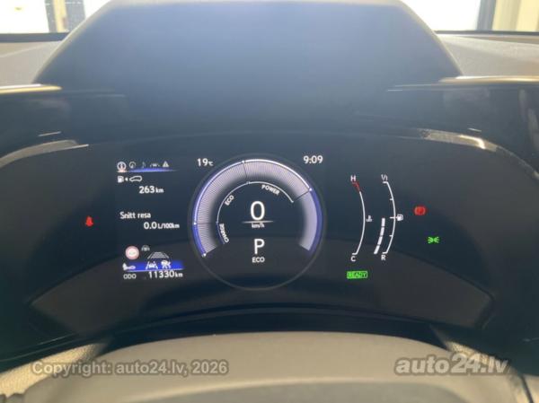 Black Lexus NX 2025 in Tallinn, with an engine capacity of 2.50 L and mileage of 11 thousand km for 42990 €, photo 11 on AUTOMOTO.COM.LV