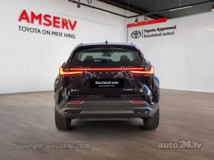 Melns Lexus NX 2025 Tallina, ar dzinēja tilpumu 2.50 L un nobraukumu 23 tūkst. km par 45990 €, foto 5 vietnē AUTOMOTO.COM.LV