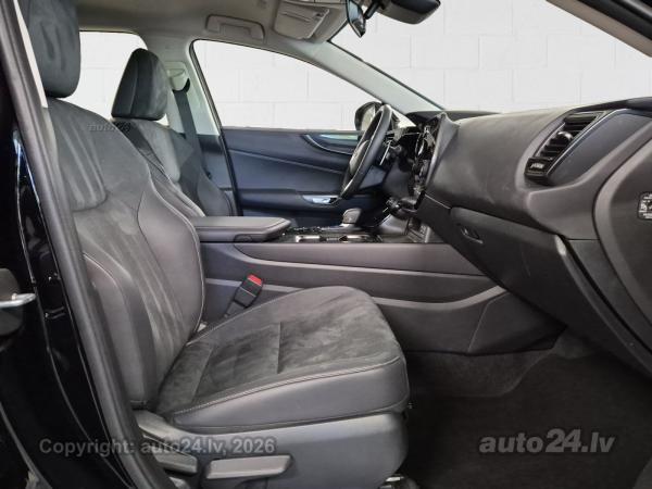 Melns Lexus NX 2025 Tallina, ar dzinēja tilpumu 2.50 L un nobraukumu 23 tūkst. km par 45990 €, foto 6 vietnē AUTOMOTO.COM.LV