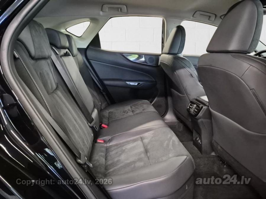 Melns Lexus NX 2025 Tallina, ar dzinēja tilpumu 2.50 L un nobraukumu 23 tūkst. km par 45990 €, foto 8 vietnē AUTOMOTO.COM.LV