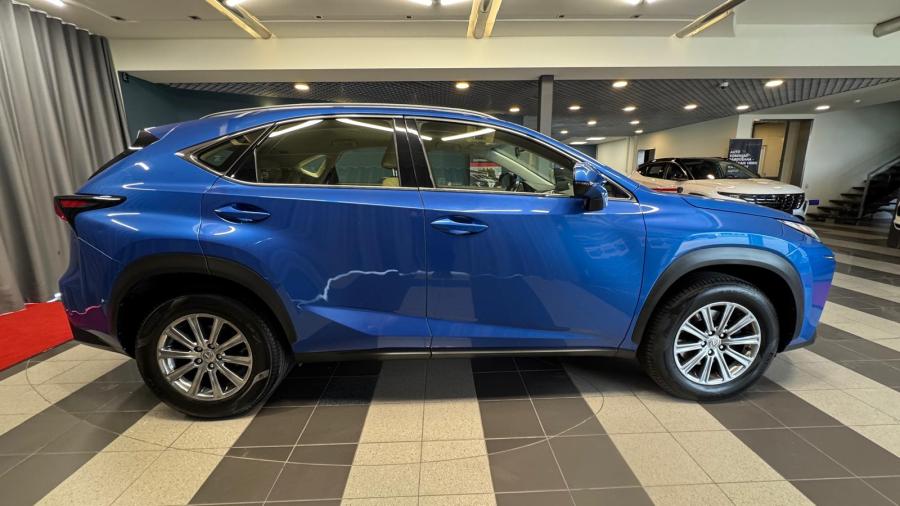 Blue Lexus NX 2017 in Riga, with an engine capacity of 2.50 L and mileage of 175 thousand km for 19490 €, photo 7 on AUTOMOTO.COM.LV
