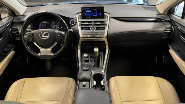Zils Lexus NX 2017 Rīga, ar dzinēja tilpumu 2.50 L un nobraukumu 175 tūkst. km par 19490 €, foto 9 vietnē AUTOMOTO.COM.LV