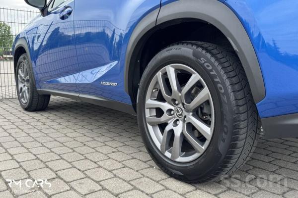 Zils Lexus NX 2019 Jelgava, ar dzinēja tilpumu 2.50 L un nobraukumu 0 tūkst. km par 24900 €, foto 8 vietnē AUTOMOTO.COM.LV