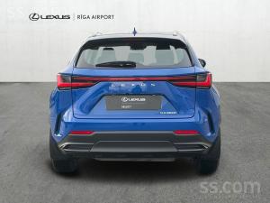 Zils Lexus NX 2024 Rīga, ar dzinēja tilpumu 2.50 L un nobraukumu 33 tūkst. km par 45900 €, foto 4 vietnē AUTOMOTO.COM.LV