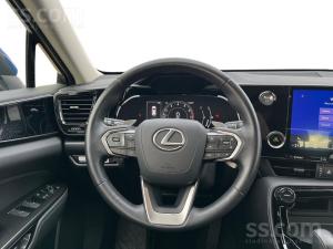Zils Lexus NX 2024 Rīga, ar dzinēja tilpumu 2.50 L un nobraukumu 33 tūkst. km par 45900 €, foto 9 vietnē AUTOMOTO.COM.LV