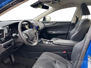 Zils Lexus NX 2024 Rīga, ar dzinēja tilpumu 2.50 L un nobraukumu 33 tūkst. km par 45900 €, foto 11 vietnē AUTOMOTO.COM.LV