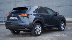 Blue Lexus NX 2015 in Parnu, with an engine capacity of 2.50 L and mileage of 116 thousand km for 25500 €, photo 5 on AUTOMOTO.COM.LV