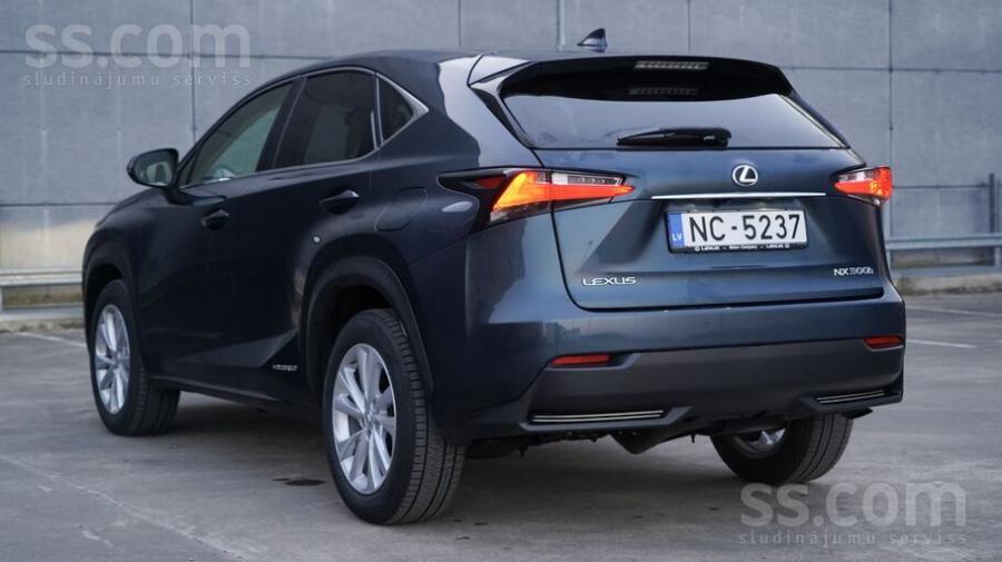Zils Lexus NX 2015 Tallina, ar dzinēja tilpumu 2.50 L un nobraukumu 116 tūkst. km par 24500 €, foto 7 vietnē AUTOMOTO.COM.LV