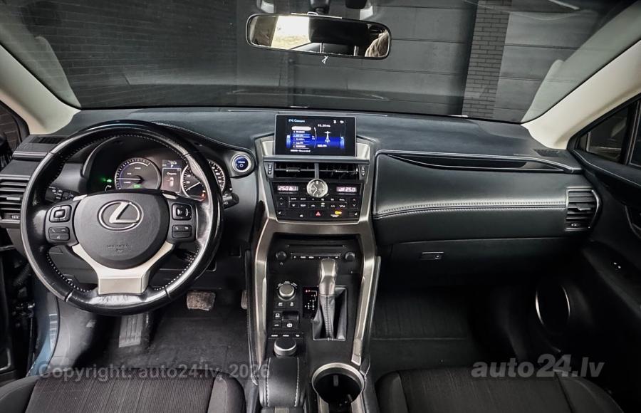 Zils Lexus NX 2015 Tallina, ar dzinēja tilpumu 2.50 L un nobraukumu 173 tūkst. km par 15900 €, foto 12 vietnē AUTOMOTO.COM.LV