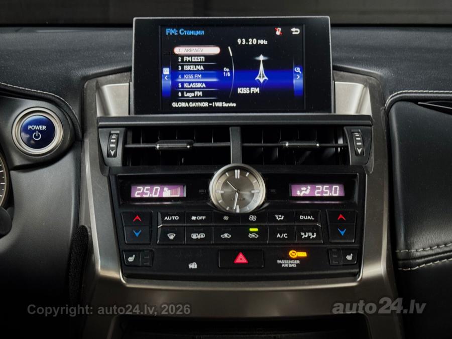 Zils Lexus NX 2015 Tallina, ar dzinēja tilpumu 2.50 L un nobraukumu 173 tūkst. km par 15900 €, foto 13 vietnē AUTOMOTO.COM.LV