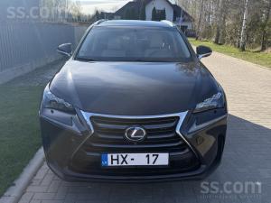 Brown Lexus NX 2014 in Riga, with an engine capacity of 2.50 L and mileage of 141 thousand km for 19199 €, photo 4 on AUTOMOTO.COM.LV