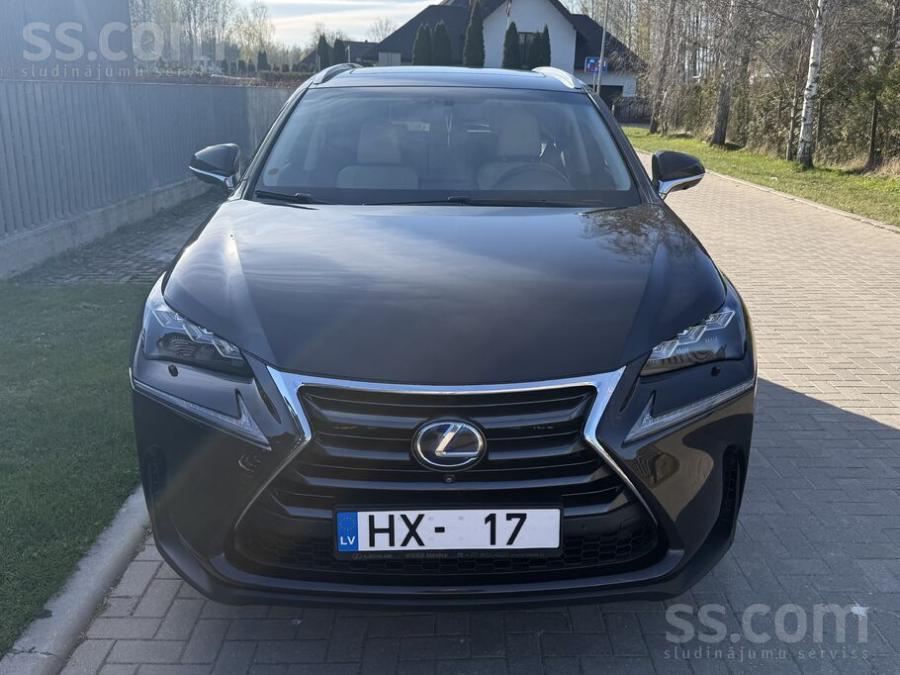 Brown Lexus NX 2014 in Riga, with an engine capacity of 2.50 L and mileage of 141 thousand km for 19199 €, photo 4 on AUTOMOTO.COM.LV