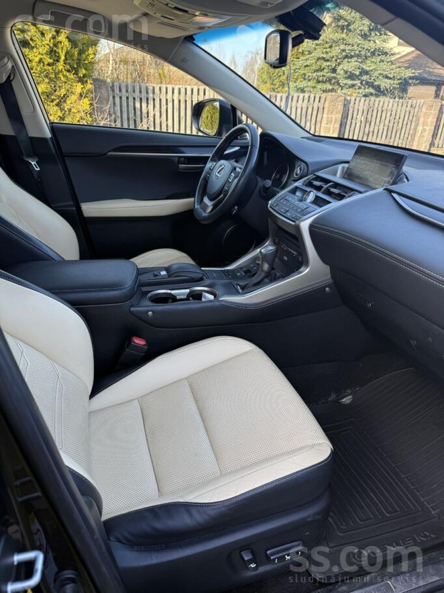 Brown Lexus NX 2014 in Riga, with an engine capacity of 2.50 L and mileage of 141 thousand km for 19199 €, photo 8 on AUTOMOTO.COM.LV