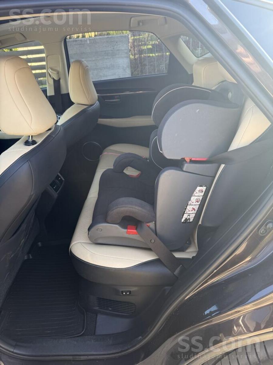 Brown Lexus NX 2014 in Riga, with an engine capacity of 2.50 L and mileage of 141 thousand km for 19199 €, photo 10 on AUTOMOTO.COM.LV