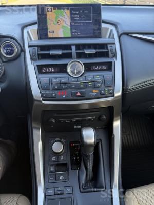 Brown Lexus NX 2014 in Riga, with an engine capacity of 2.50 L and mileage of 141 thousand km for 19199 €, photo 20 on AUTOMOTO.COM.LV
