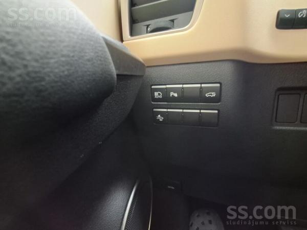 Brown Lexus NX 2016 in Riga, with an engine capacity of 2.50 L and mileage of 226 thousand km for 18200 €, photo 10 on AUTOMOTO.COM.LV