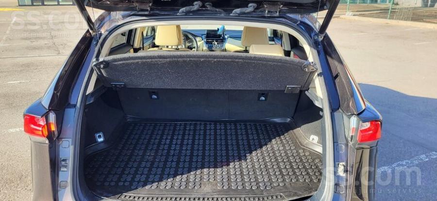 Brown Lexus NX 2016 in Bauska, with an engine capacity of 2.00 L and mileage of 85 thousand km for 18000 €, photo 6 on AUTOMOTO.COM.LV