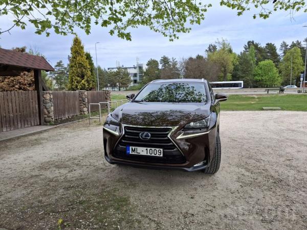 Brūns Lexus NX 2016 Rīga, ar dzinēja tilpumu 2.50 L un nobraukumu 225 tūkst. km par 17000 €, foto 3 vietnē AUTOMOTO.COM.LV