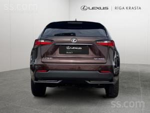 Brown Lexus NX 2017 in Riga, with an engine capacity of 2.50 L and mileage of 107 thousand km for 22500 €, photo 4 on AUTOMOTO.COM.LV