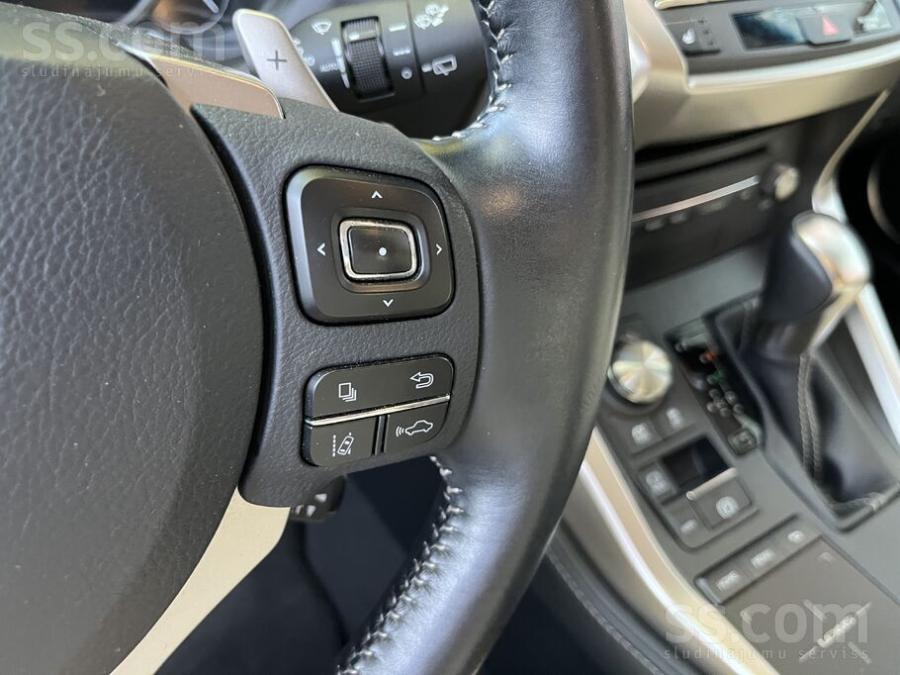 Brown Lexus NX 2018 in Jurmala, with an engine capacity of 2.50 L and mileage of 43 thousand km for 33000 €, photo 6 on AUTOMOTO.COM.LV